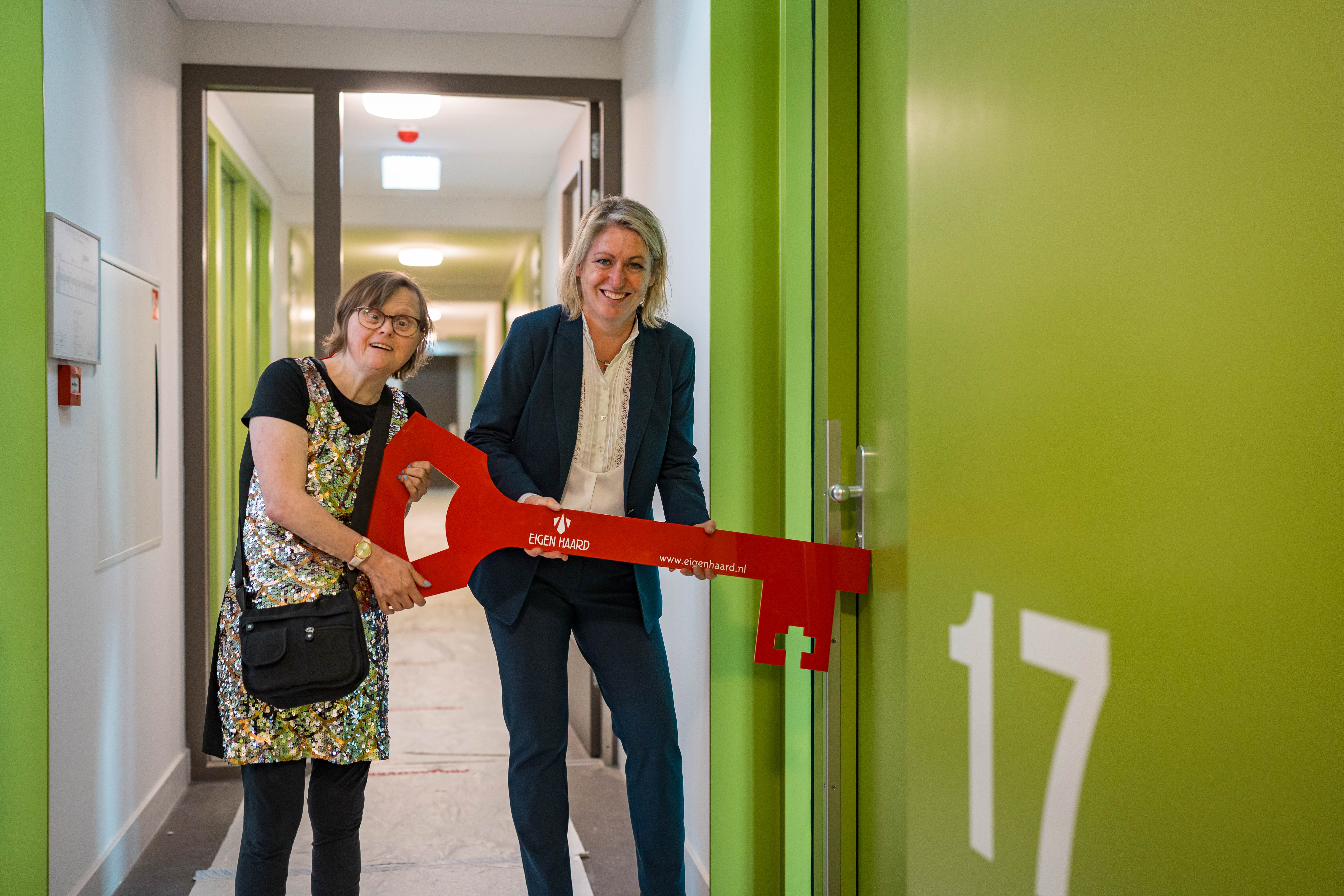 27 bewoners van Philadelphia-locatie SuHa krijgen sleutel van eigen ...